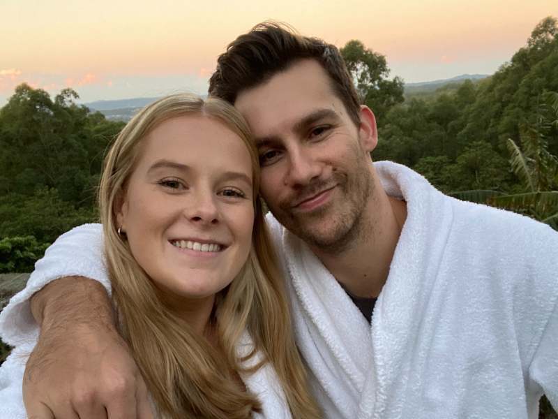 31 Romantic and Fun Couples Camping Activities