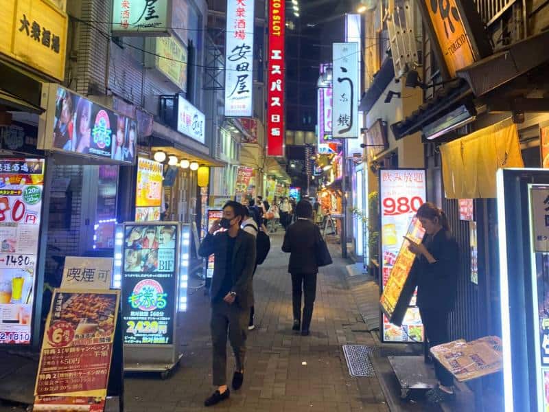 Hong Kong Vs Tokyo: Which To Visit (From a Travel Expert)